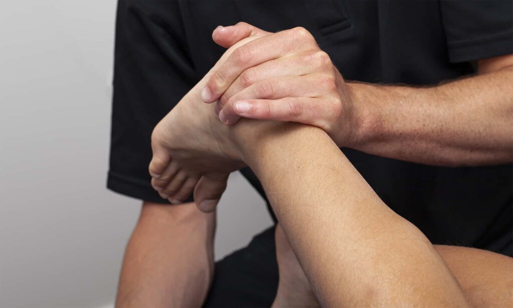 Meer weten over de revalidatie na een heupprothese? | Fysioplein